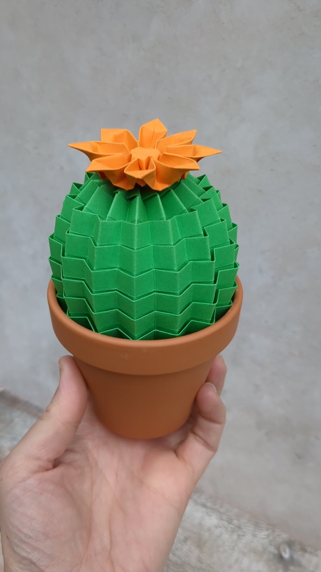 Faux origami paper poinsettia potted plants – Origami Blooms